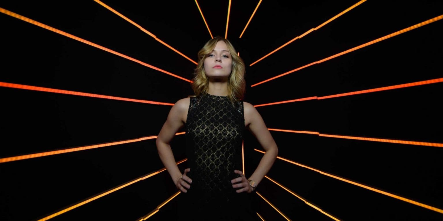 Vogue Booth | Photo Emporium Alaska - Premier Photo Booth Services